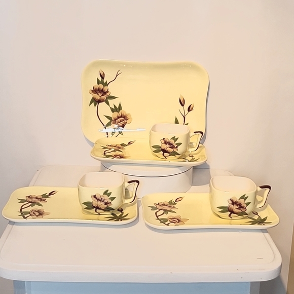 Weil Ware | Dining | Weil Ware Rose Breakfast Tea Cups And Tray Set ...